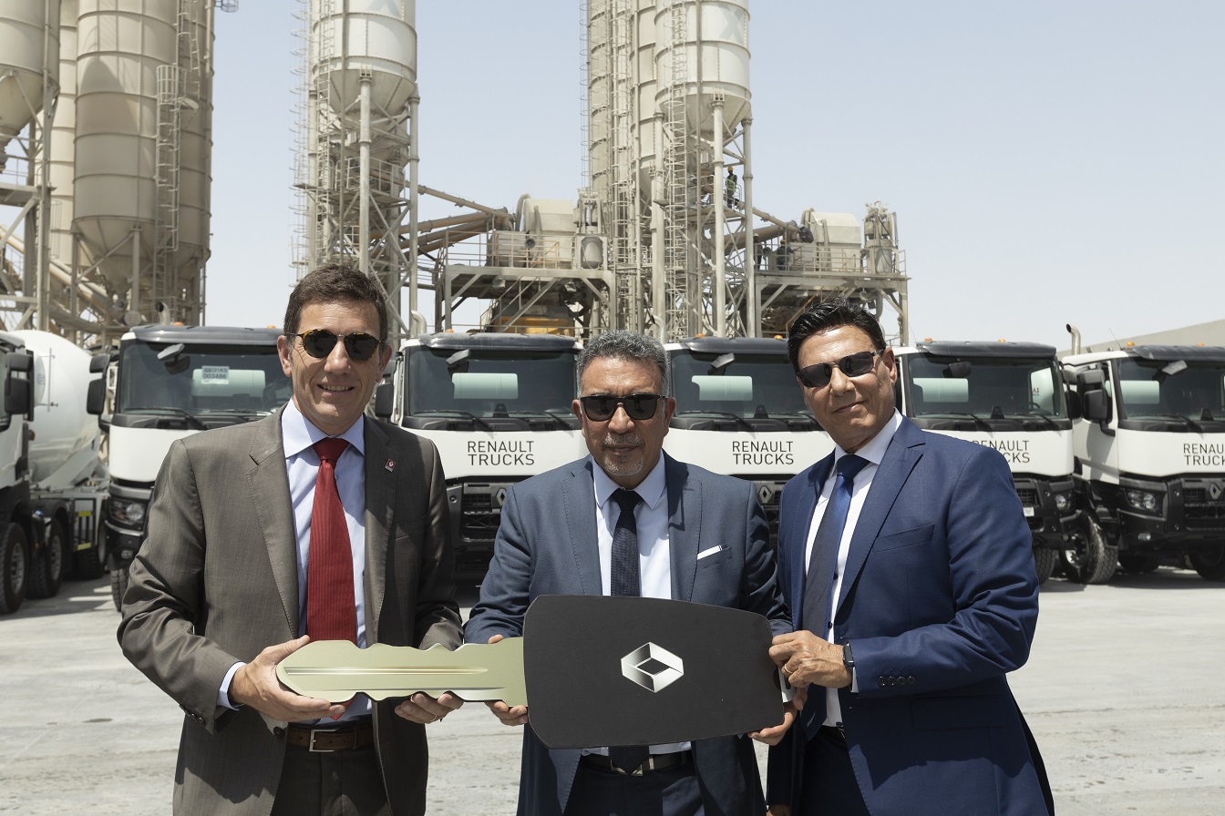 Oryx Mix orders 10 new K440 Renault Truck Mixers - LogisticsGulfNews.com