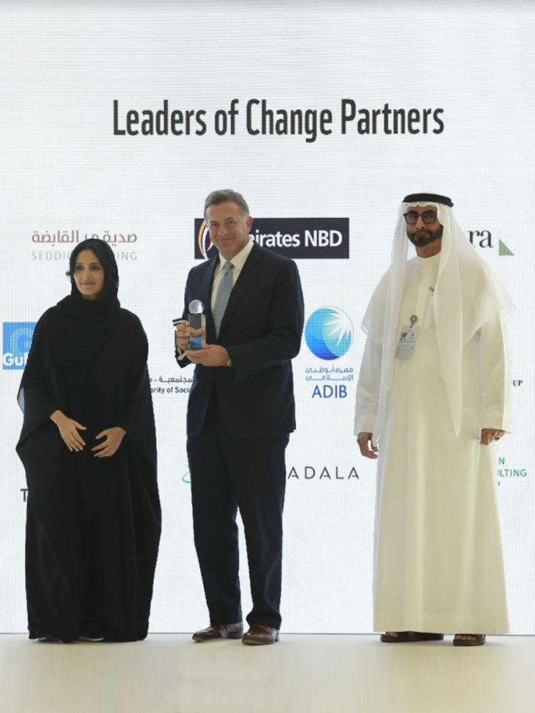 Gulftainer picks up the Emirates Nature-WWF ‘Leaders of Change’ Award ...
