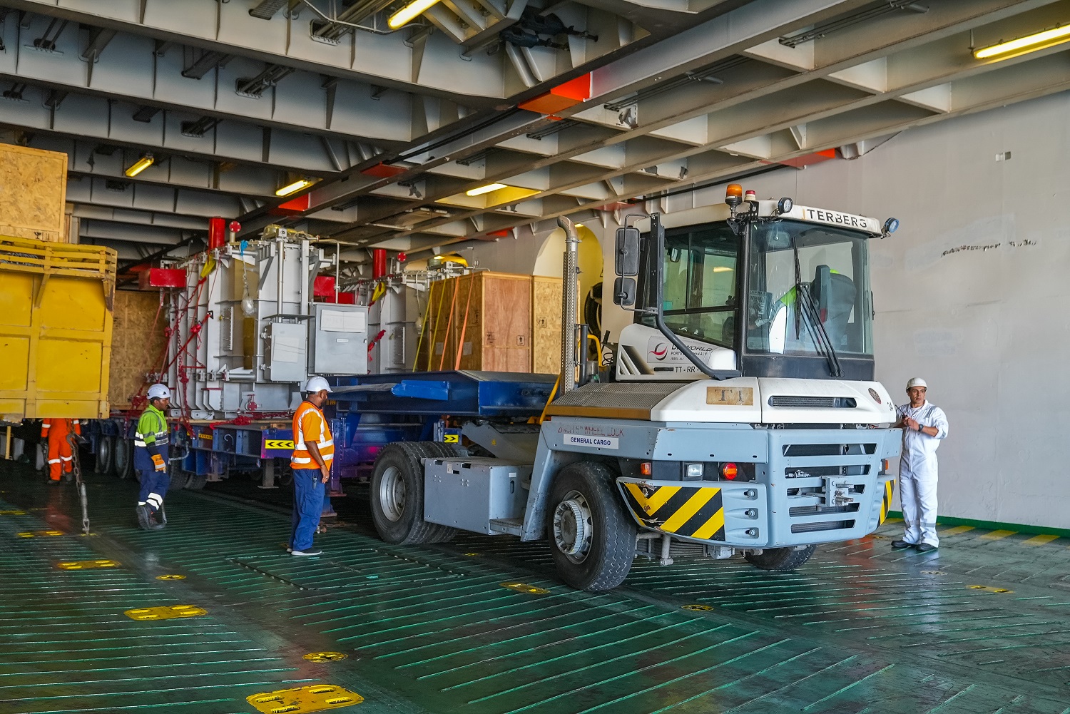 DP World Launches Direct Freight Service between UAE and Iraq ...