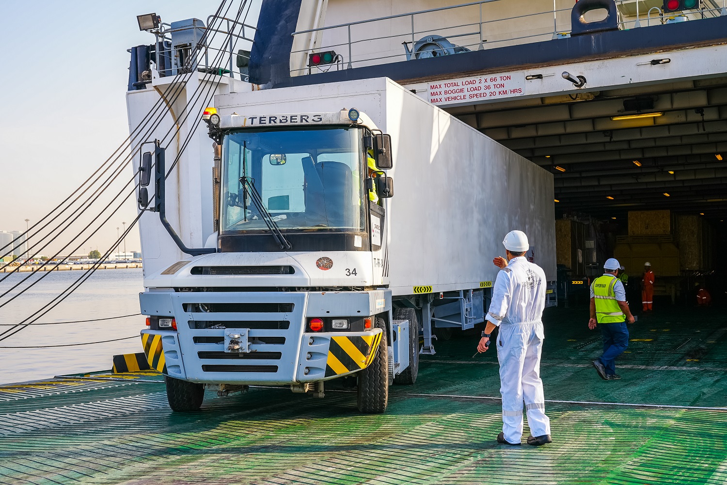 DP World Launches Direct Freight Service between UAE and Iraq ...